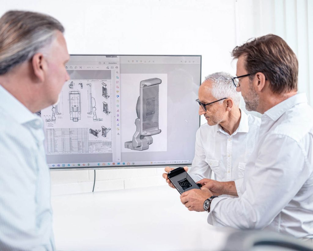 FUNK DREIDIMENSIONAL | Kunststofftechnik